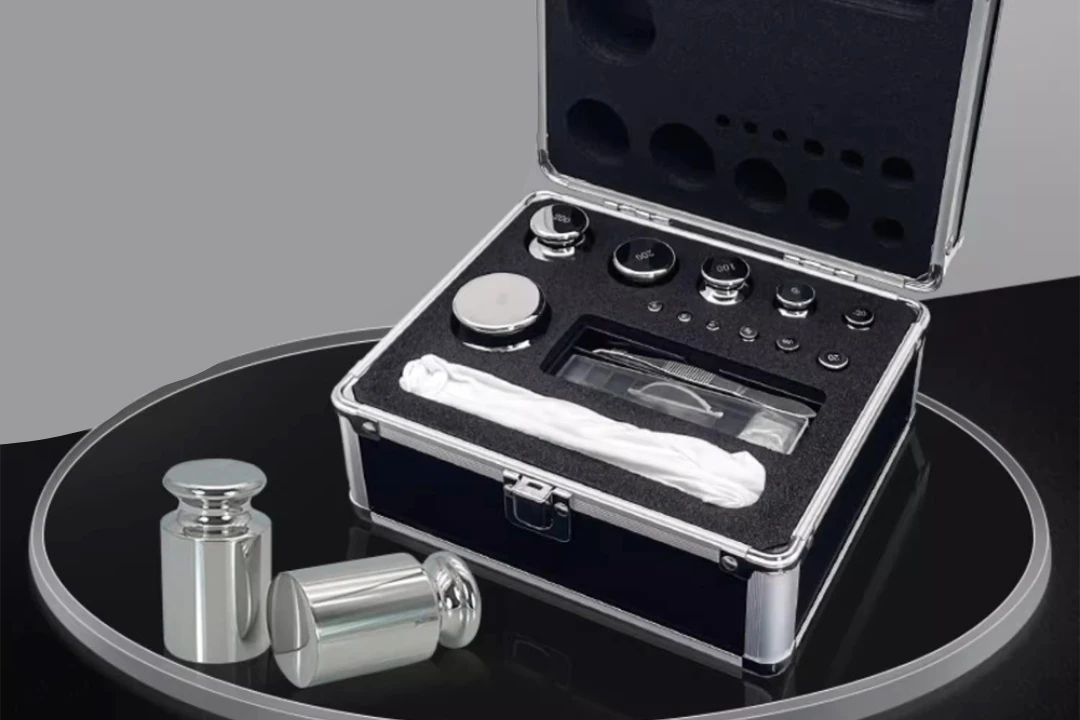 如何選擇適合的砝碼？OIML F1 vs. F2 & 鑄鐵砝碼大解析！