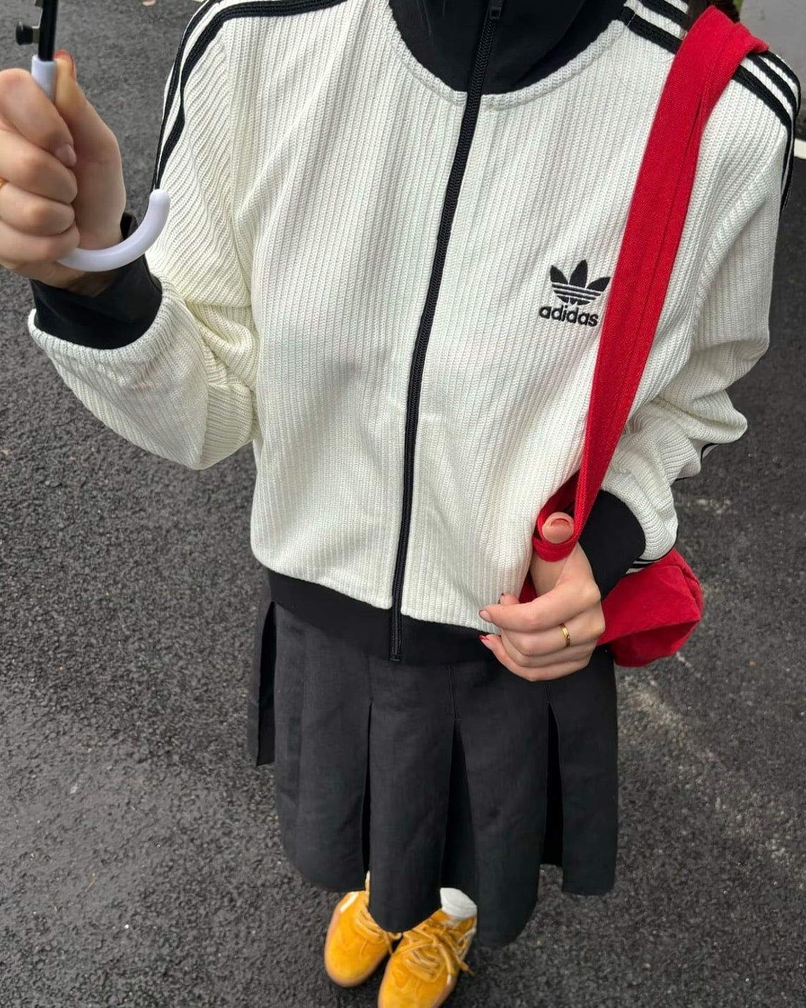 ADIDAS TRACK TOP 華夫格 米白 短款 立領運動外套(KC2649) 球鞋 國外代購 潮流 精品 全球代購
