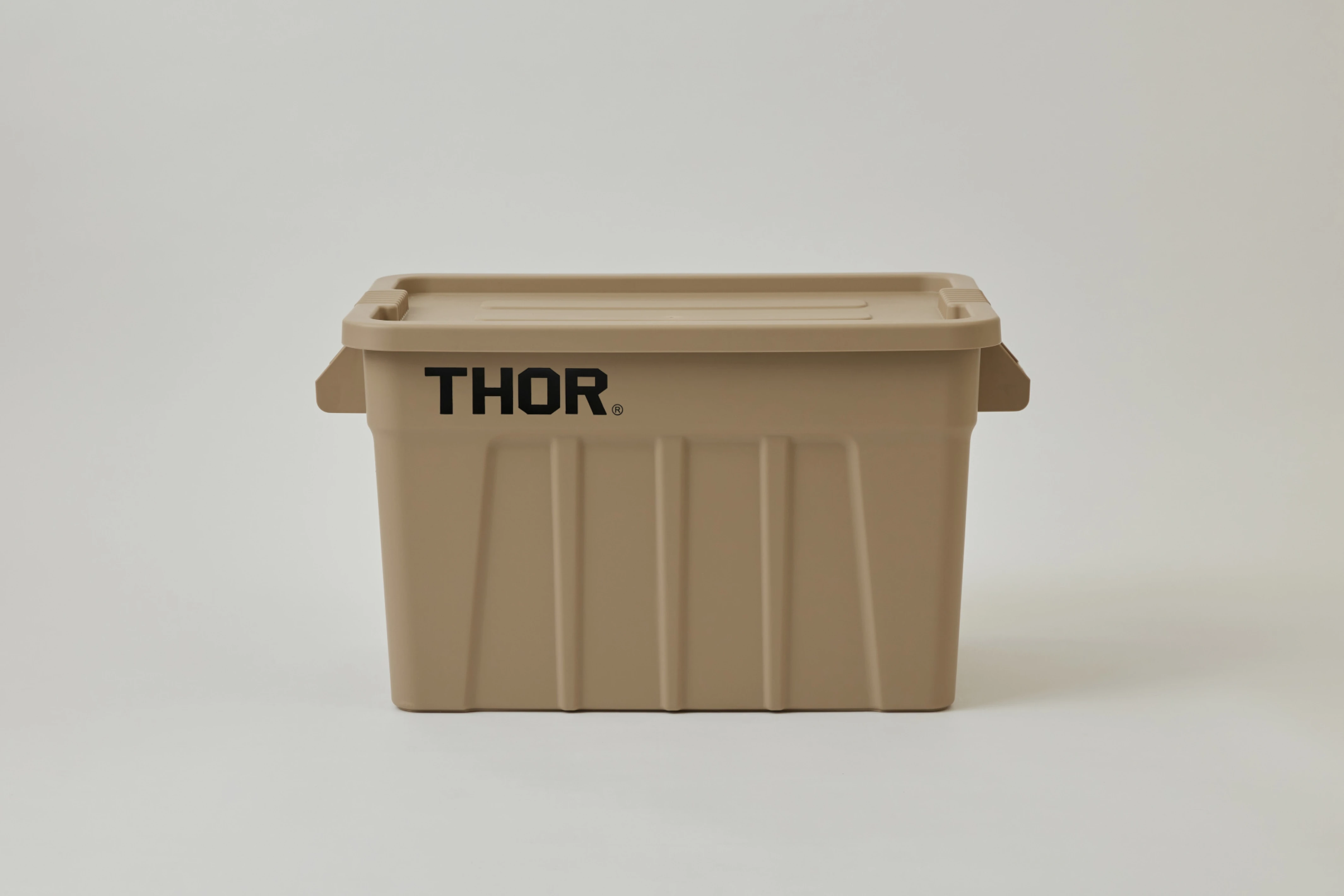 THOR箱 /THOR BOX 22L/53L/75L 露營小站提供風格露營小物、帳篷、露營椅等戶外選品，實體店面位於嘉義，歡迎來店體驗風格露營魅力。